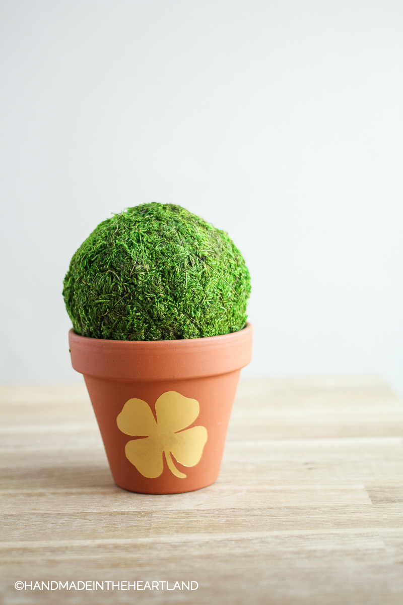DIY Gold Shamrock Flower Pot - Handmade in the Heartland