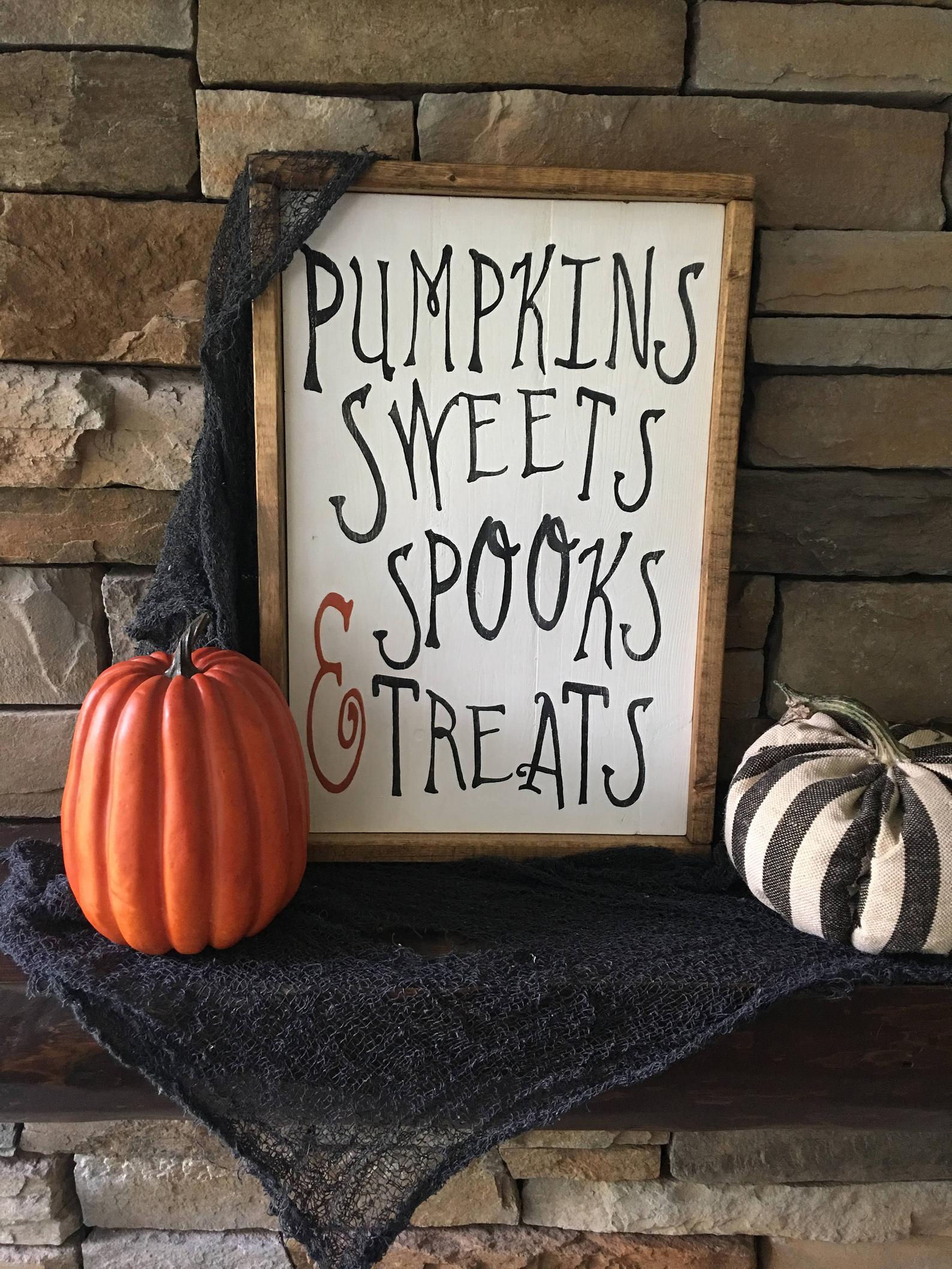 DIY Halloween Sign & 30+ Sign Ideas - Handmade in the Heartland