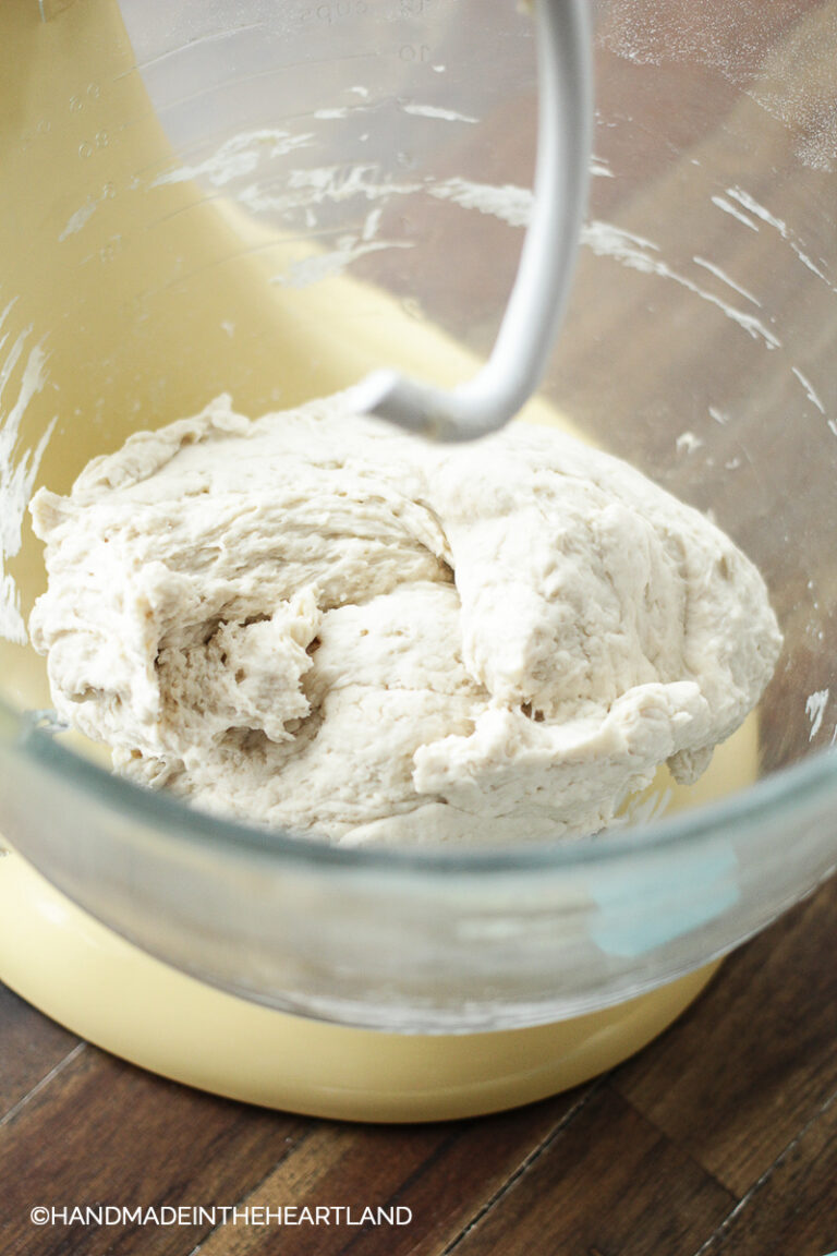 How to Make Pizza Dough - Handmade in the Heartland